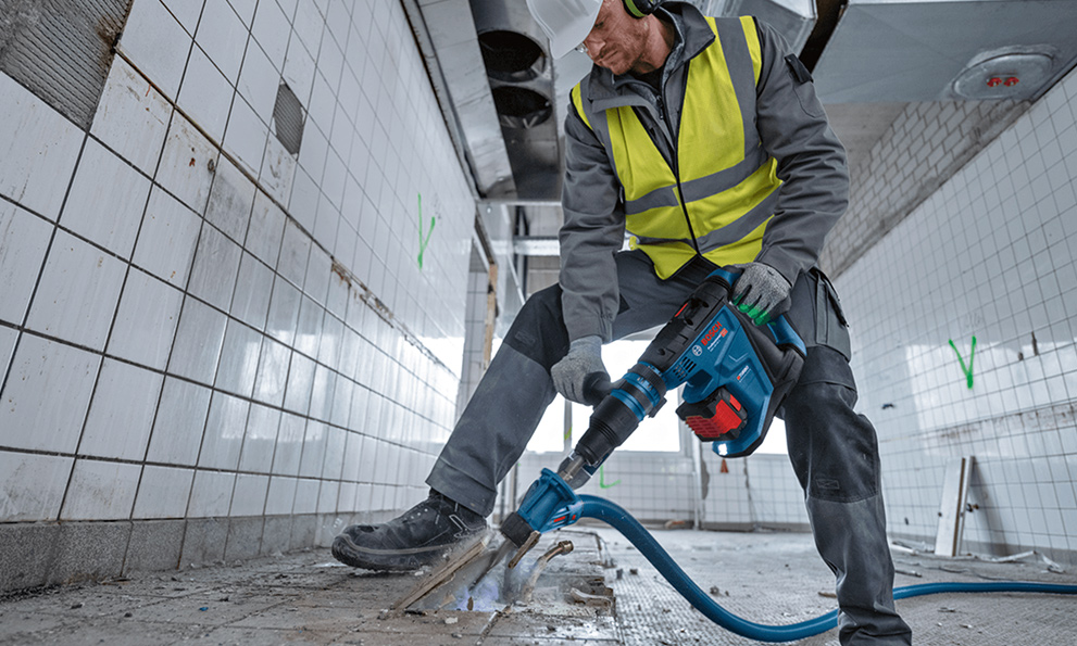 Dust solutions for chiselling concrete | Bosch Professional